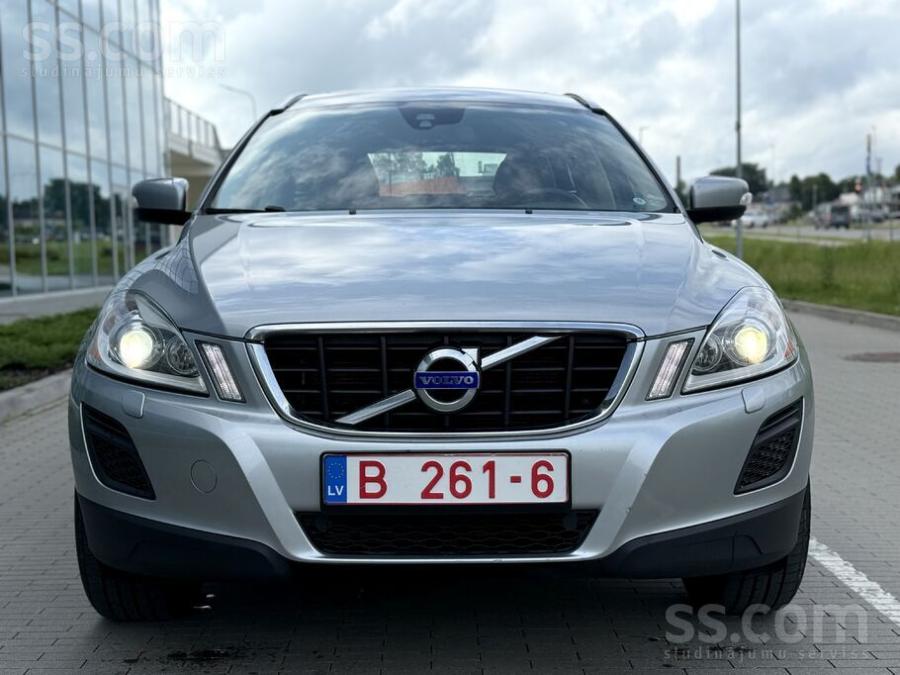 Volvo XC60 2012 Rēzekne, ar dzinēja tilpumu 2.40 L un nobraukumu 276 tūkst. km par 8990 €, foto 1 vietnē AUTOMOTO.COM.LV