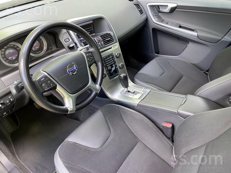 Volvo XC60 2012 Rīga, ar dzinēja tilpumu 2.40 L un nobraukumu 0 tūkst. km par 9400 €, foto 10 vietnē AUTOMOTO.COM.LV