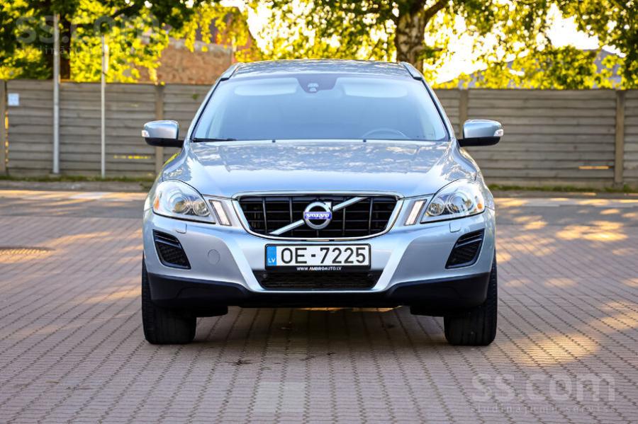 Volvo XC60 2012 in Jelgava, with an engine capacity of 2.00 L and mileage of 0 thousand km for 7500 €, photo 2 on AUTOMOTO.COM.LV