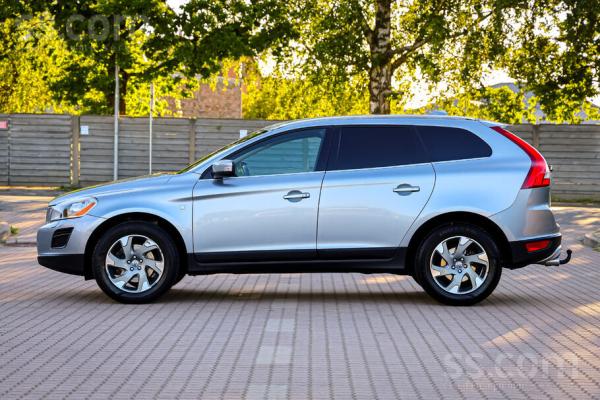 Volvo XC60 2012 Jelgava, ar dzinēja tilpumu 2.00 L un nobraukumu 0 tūkst. km par 7500 €, foto 4 vietnē AUTOMOTO.COM.LV