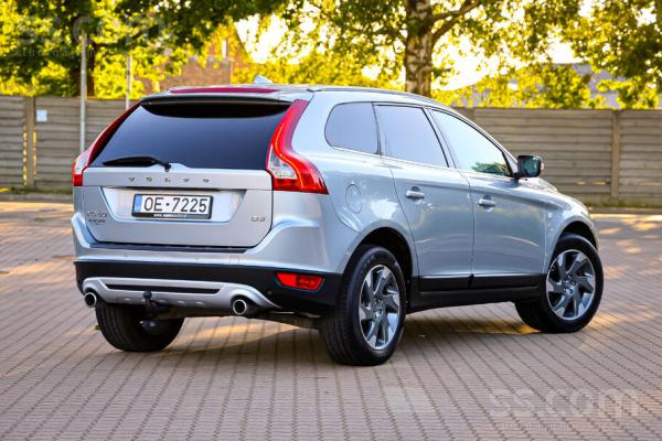 Volvo XC60 2012 Jelgava, ar dzinēja tilpumu 2.00 L un nobraukumu 0 tūkst. km par 7500 €, foto 5 vietnē AUTOMOTO.COM.LV