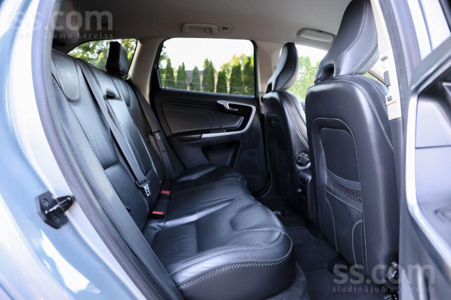 Volvo XC60 2012 in Jelgava, with an engine capacity of 2.00 L and mileage of 0 thousand km for 7500 €, photo 12 on AUTOMOTO.COM.LV