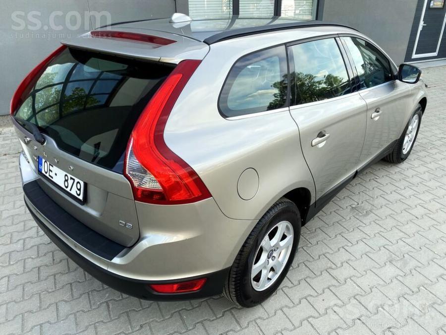 Volvo XC60 2012 Rīga, ar dzinēja tilpumu 2.00 L un nobraukumu 330 tūkst. km par 9200 €, foto 9 vietnē AUTOMOTO.COM.LV
