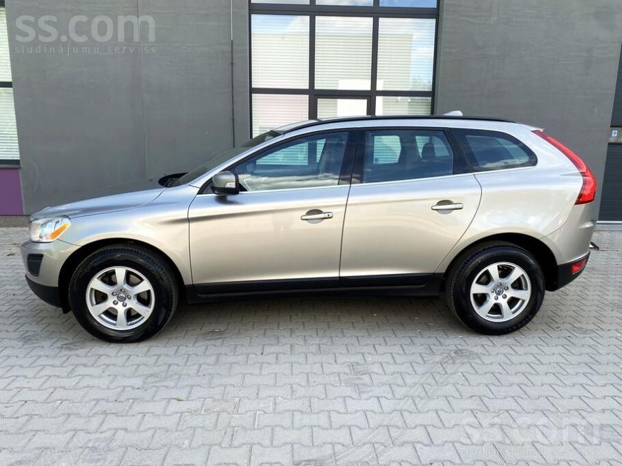 Volvo XC60 2012 Rīga, ar dzinēja tilpumu 2.00 L un nobraukumu 330 tūkst. km par 9200 €, foto 28 vietnē AUTOMOTO.COM.LV