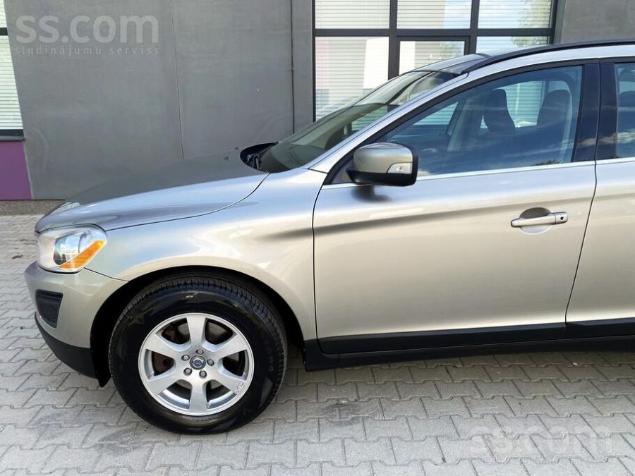 Volvo XC60 2012 Rīga, ar dzinēja tilpumu 2.00 L un nobraukumu 330 tūkst. km par 9200 €, foto 30 vietnē AUTOMOTO.COM.LV