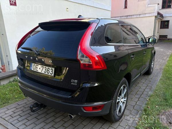 Volvo XC60 2012 in Jelgava, with an engine capacity of 2.40 L and mileage of 248 thousand km for 10600 €, photo 3 on AUTOMOTO.COM.LV