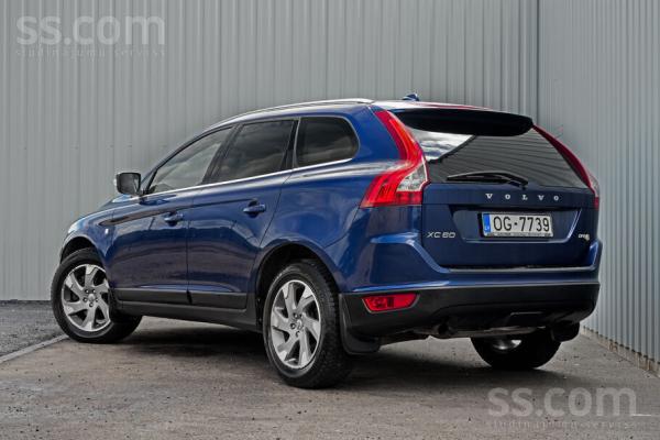 Volvo XC60 2012 in Ogre, with an engine capacity of 2.00 L and mileage of 0 thousand km for 8900 €, photo 3 on AUTOMOTO.COM.LV