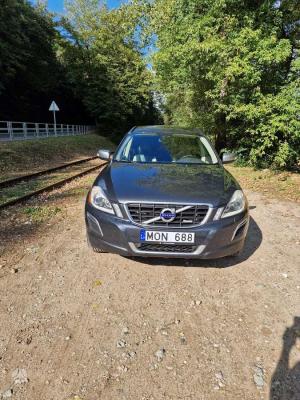 Volvo XC60 2012 Kauņa, ar dzinēja tilpumu 2.40 L un nobraukumu 196 tūkst. km par 10900 €, foto  vietnē AUTOMOTO.COM.LV
