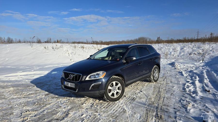 Volvo XC60 2012 in Kaunas, with an engine capacity of 3.20 L and mileage of 273 thousand km for 8200 €, photo 1 on AUTOMOTO.COM.LV