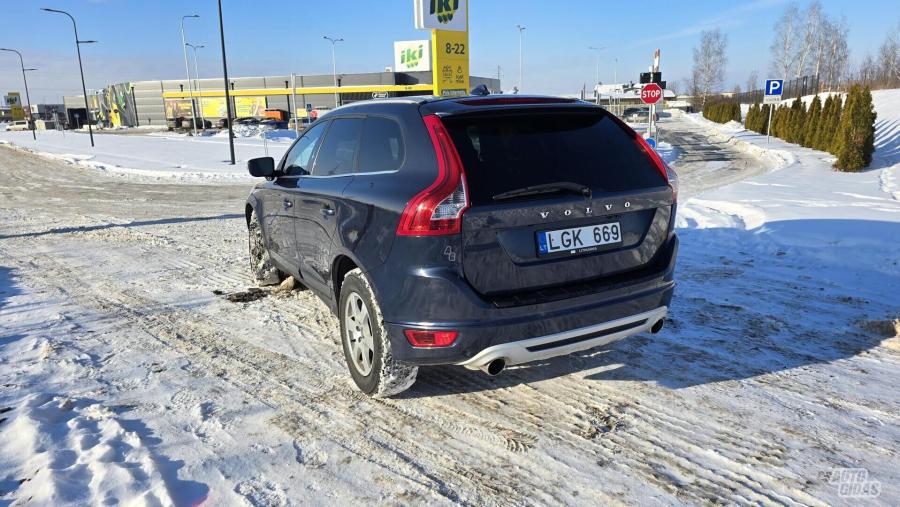 Volvo XC60 2012 in Kaunas, with an engine capacity of 3.20 L and mileage of 273 thousand km for 8200 €, photo 6 on AUTOMOTO.COM.LV