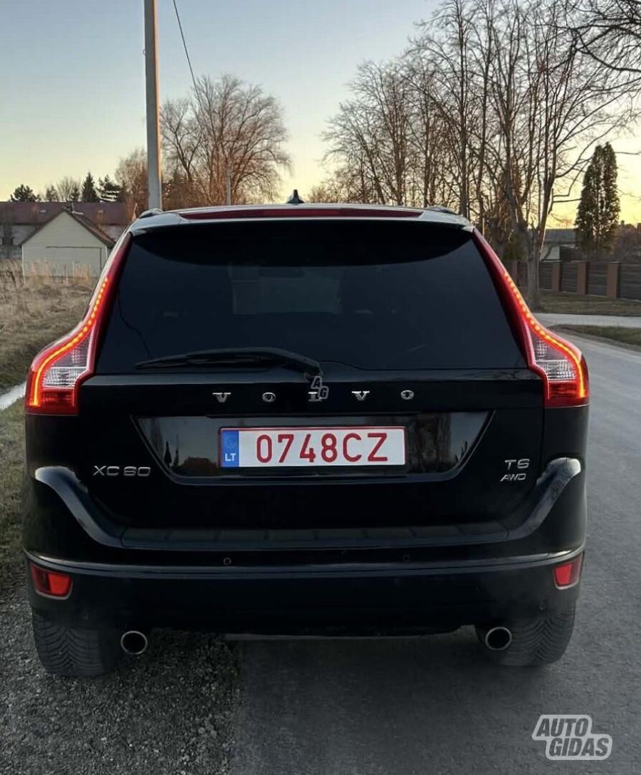 Volvo XC60 2012 in Siauliai, with an engine capacity of 3.00 L and mileage of 179 thousand km for 8200 €, photo 5 on AUTOMOTO.COM.LV