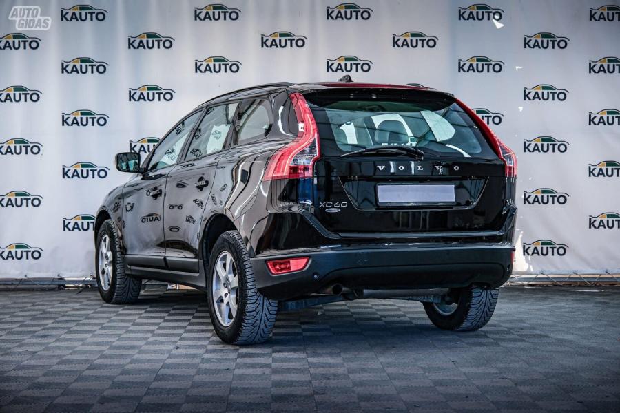 Volvo XC60 2012 in Kaunas, with an engine capacity of 2.00 L and mileage of 309 thousand km for 9290 €, photo 5 on AUTOMOTO.COM.LV