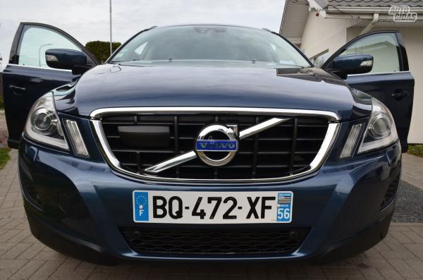 Volvo XC60 2012 Kauņa, ar dzinēja tilpumu 2.40 L un nobraukumu 249 tūkst. km par 9650 €, foto 3 vietnē AUTOMOTO.COM.LV