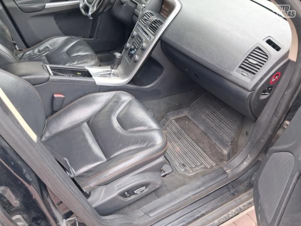 Volvo XC60 2012 in Prienai, with an engine capacity of 2.40 L and mileage of 457 thousand km for 4800 €, photo 6 on AUTOMOTO.COM.LV
