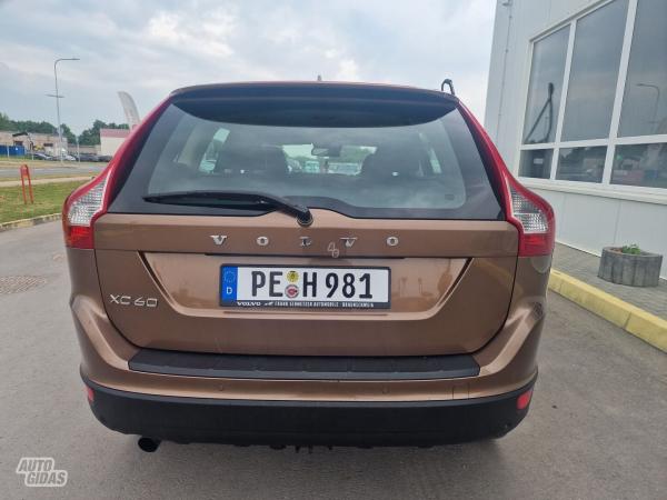Volvo XC60 2012 in Kretinga, with an engine capacity of 2.00 L and mileage of 301 thousand km for 10500 €, photo 8 on AUTOMOTO.COM.LV