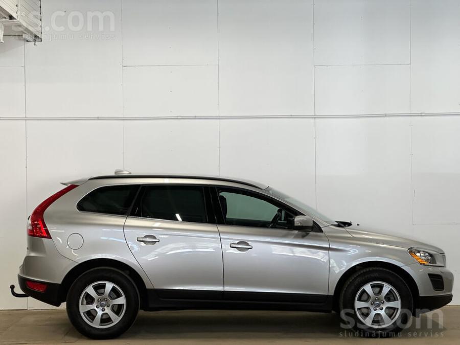 Volvo XC60 2012 in Jurmala, with an engine capacity of 2.00 L and mileage of 255 thousand km for 9990 €, photo 8 on AUTOMOTO.COM.LV