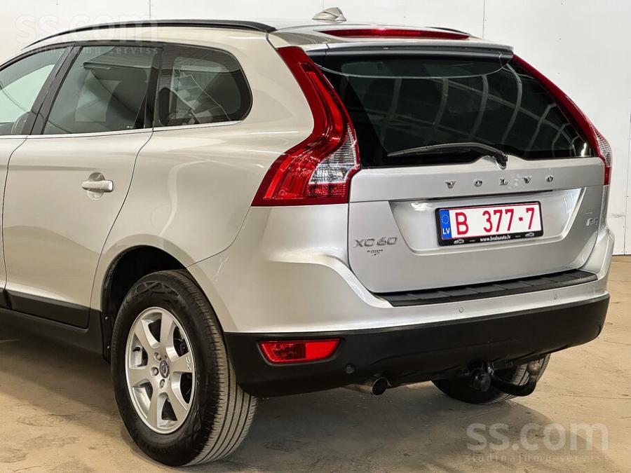 Volvo XC60 2012 in Jurmala, with an engine capacity of 2.00 L and mileage of 255 thousand km for 9990 €, photo 11 on AUTOMOTO.COM.LV