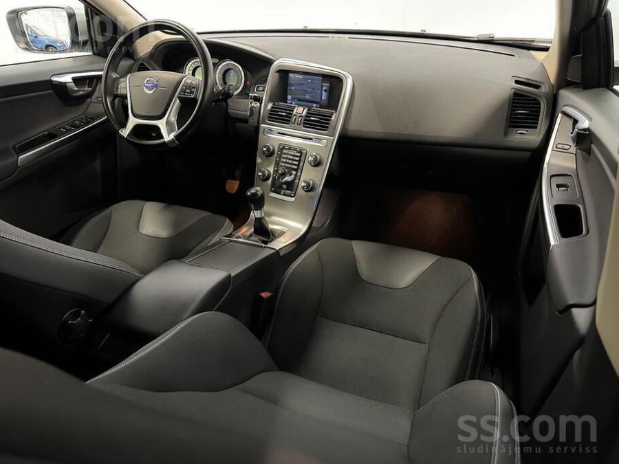 Volvo XC60 2012 in Jurmala, with an engine capacity of 2.00 L and mileage of 255 thousand km for 9990 €, photo 18 on AUTOMOTO.COM.LV