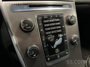 Volvo XC60 2012 in Jurmala, with an engine capacity of 2.00 L and mileage of 255 thousand km for 9990 €, photo 21 on AUTOMOTO.COM.LV
