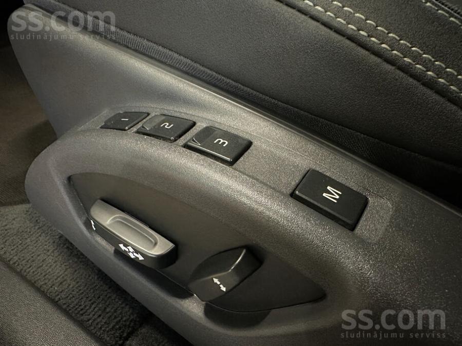 Volvo XC60 2012 in Jurmala, with an engine capacity of 2.00 L and mileage of 255 thousand km for 9990 €, photo 23 on AUTOMOTO.COM.LV