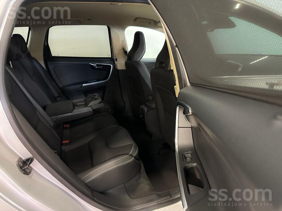 Volvo XC60 2012 in Jurmala, with an engine capacity of 2.00 L and mileage of 255 thousand km for 9990 €, photo 26 on AUTOMOTO.COM.LV