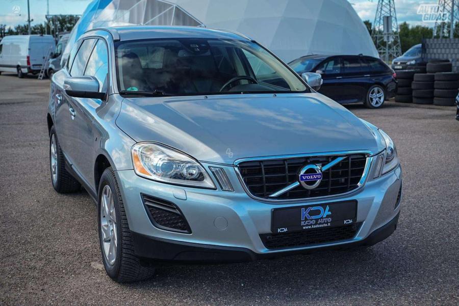 Volvo XC60 2012 in Marijampole, with an engine capacity of 2.40 L and mileage of 190 thousand km for 10950 €, photo 3 on AUTOMOTO.COM.LV