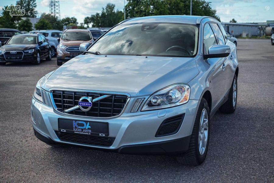 Volvo XC60 2012 in Marijampole, with an engine capacity of 2.40 L and mileage of 190 thousand km for 10950 €, photo 5 on AUTOMOTO.COM.LV