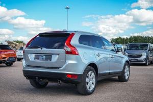 Volvo XC60 2012 in Marijampole, with an engine capacity of 2.40 L and mileage of 190 thousand km for 10950 €, photo 11 on AUTOMOTO.COM.LV