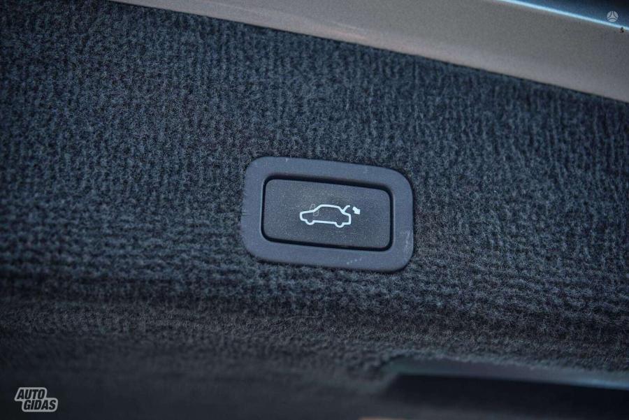 Volvo XC60 2012 in Marijampole, with an engine capacity of 2.40 L and mileage of 190 thousand km for 10950 €, photo 14 on AUTOMOTO.COM.LV