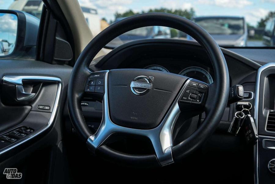 Volvo XC60 2012 in Marijampole, with an engine capacity of 2.40 L and mileage of 190 thousand km for 10950 €, photo 17 on AUTOMOTO.COM.LV