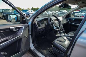 Volvo XC60 2012 in Marijampole, with an engine capacity of 2.40 L and mileage of 190 thousand km for 10950 €, photo 22 on AUTOMOTO.COM.LV