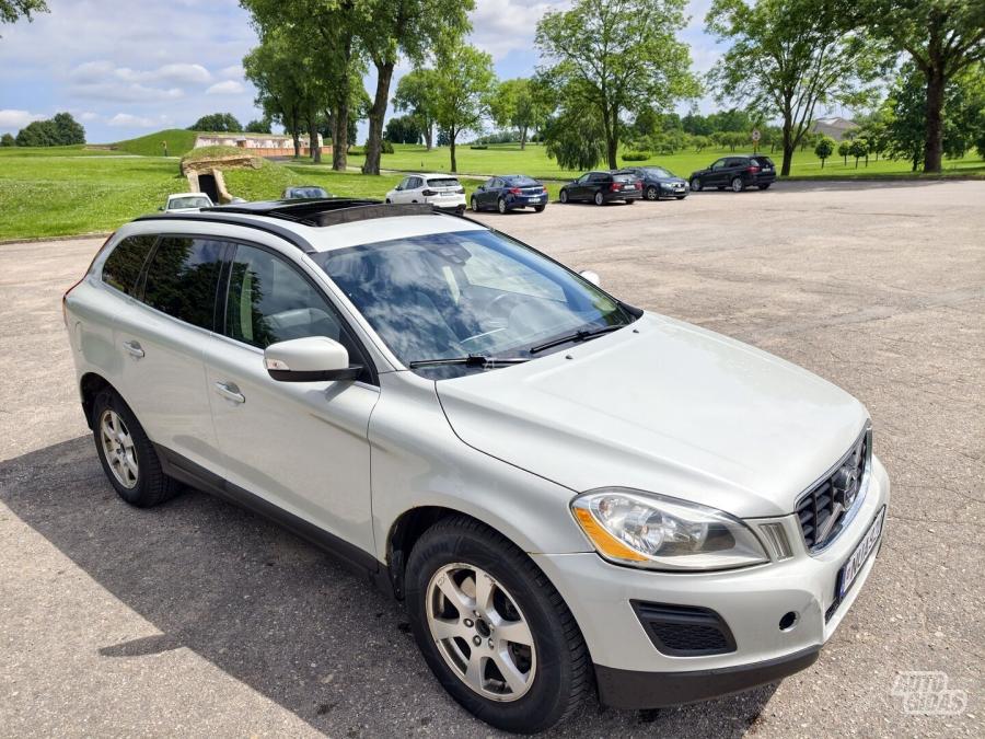 Volvo XC60 2012 Kauņa, ar dzinēja tilpumu 2.40 L un nobraukumu 373 tūkst. km par 4198 €, foto 3 vietnē AUTOMOTO.COM.LV