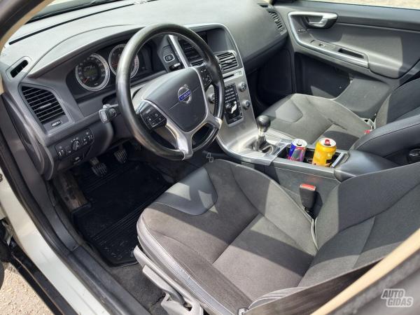 Volvo XC60 2012 Kauņa, ar dzinēja tilpumu 2.40 L un nobraukumu 373 tūkst. km par 3998 €, foto 6 vietnē AUTOMOTO.COM.LV