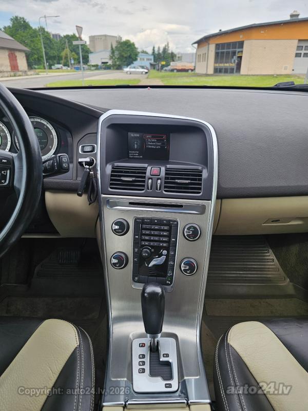 Volvo XC60 2012 Paide, ar dzinēja tilpumu 2.40 L un nobraukumu 189 tūkst. km par 9350 €, foto 8 vietnē AUTOMOTO.COM.LV