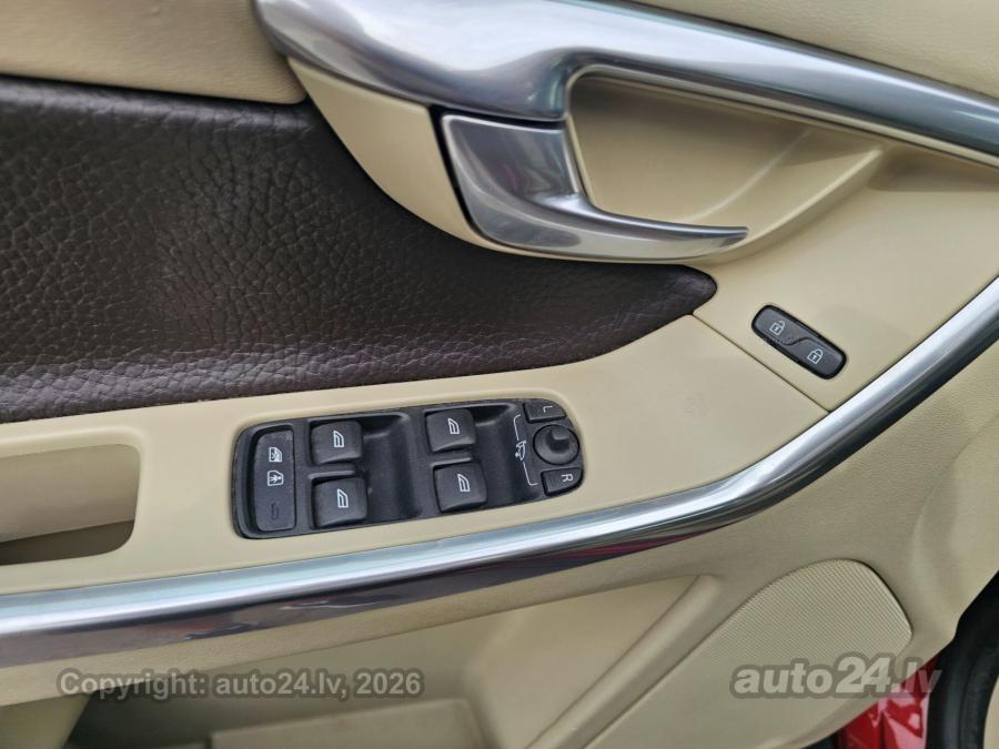 Volvo XC60 2012 in Paide, with an engine capacity of 2.40 L and mileage of 189 thousand km for 9350 €, photo 14 on AUTOMOTO.COM.LV