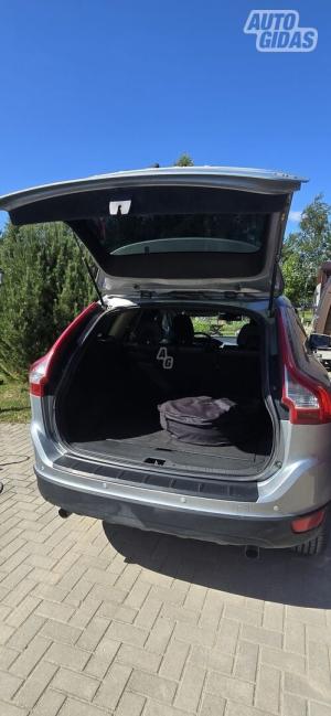 Volvo XC60 2012 in Klaipeda, with an engine capacity of 3.20 L and mileage of 296 thousand km for 8500 €, photo 7 on AUTOMOTO.COM.LV