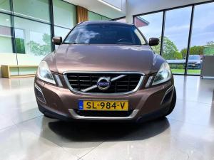 Volvo XC60 2012 in Jurmala, with an engine capacity of 2.40 L and mileage of 328 thousand km for 9990 €, photo 3 on AUTOMOTO.COM.LV