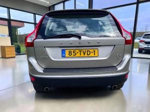 Volvo XC60 2012 Jūrmala, ar dzinēja tilpumu 2.40 L un nobraukumu 345 tūkst. km par 9950 €, foto 6 vietnē AUTOMOTO.COM.LV