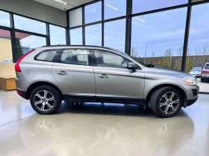 Volvo XC60 2012 Jūrmala, ar dzinēja tilpumu 2.40 L un nobraukumu 345 tūkst. km par 9950 €, foto 7 vietnē AUTOMOTO.COM.LV