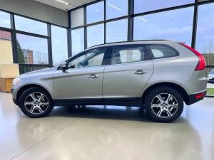 Volvo XC60 2012 Jūrmala, ar dzinēja tilpumu 2.40 L un nobraukumu 345 tūkst. km par 9950 €, foto 8 vietnē AUTOMOTO.COM.LV