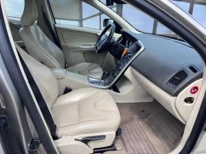 Volvo XC60 2012 Jūrmala, ar dzinēja tilpumu 2.40 L un nobraukumu 345 tūkst. km par 9950 €, foto 9 vietnē AUTOMOTO.COM.LV