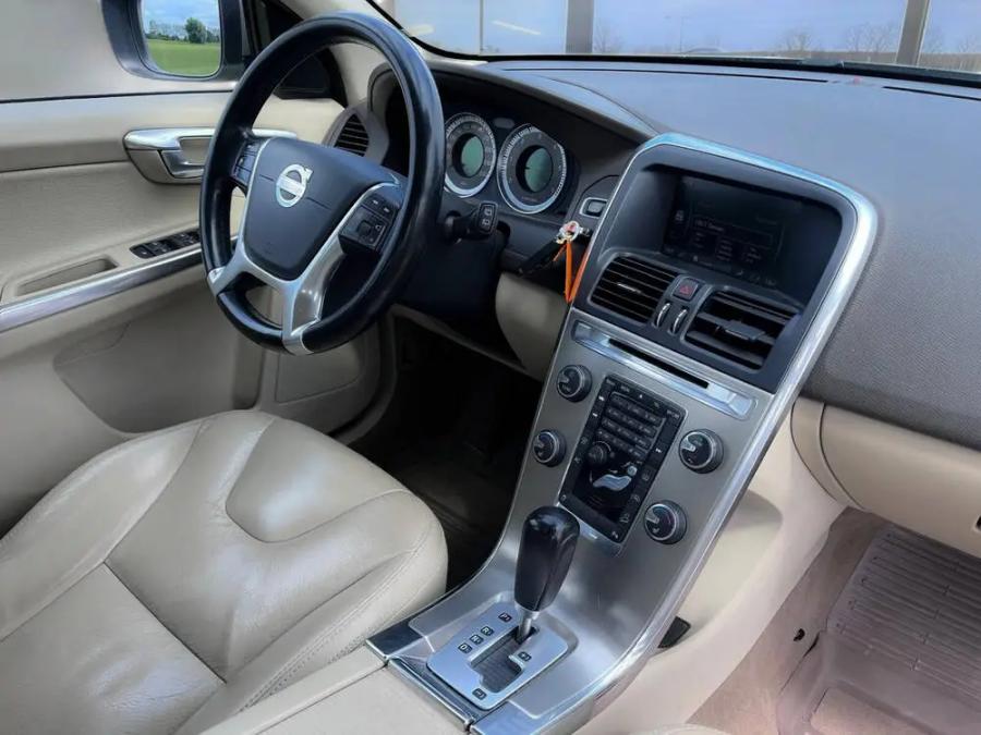 Volvo XC60 2012 Jūrmala, ar dzinēja tilpumu 2.40 L un nobraukumu 345 tūkst. km par 9950 €, foto 10 vietnē AUTOMOTO.COM.LV