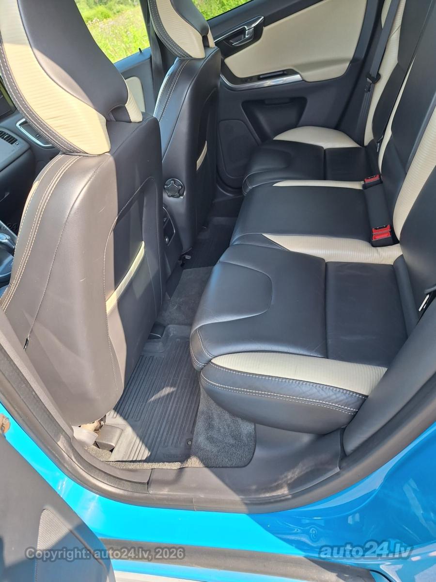 Volvo XC60 2012 Tallina, ar dzinēja tilpumu 2.40 L un nobraukumu 448 tūkst. km par 8900 €, foto 7 vietnē AUTOMOTO.COM.LV