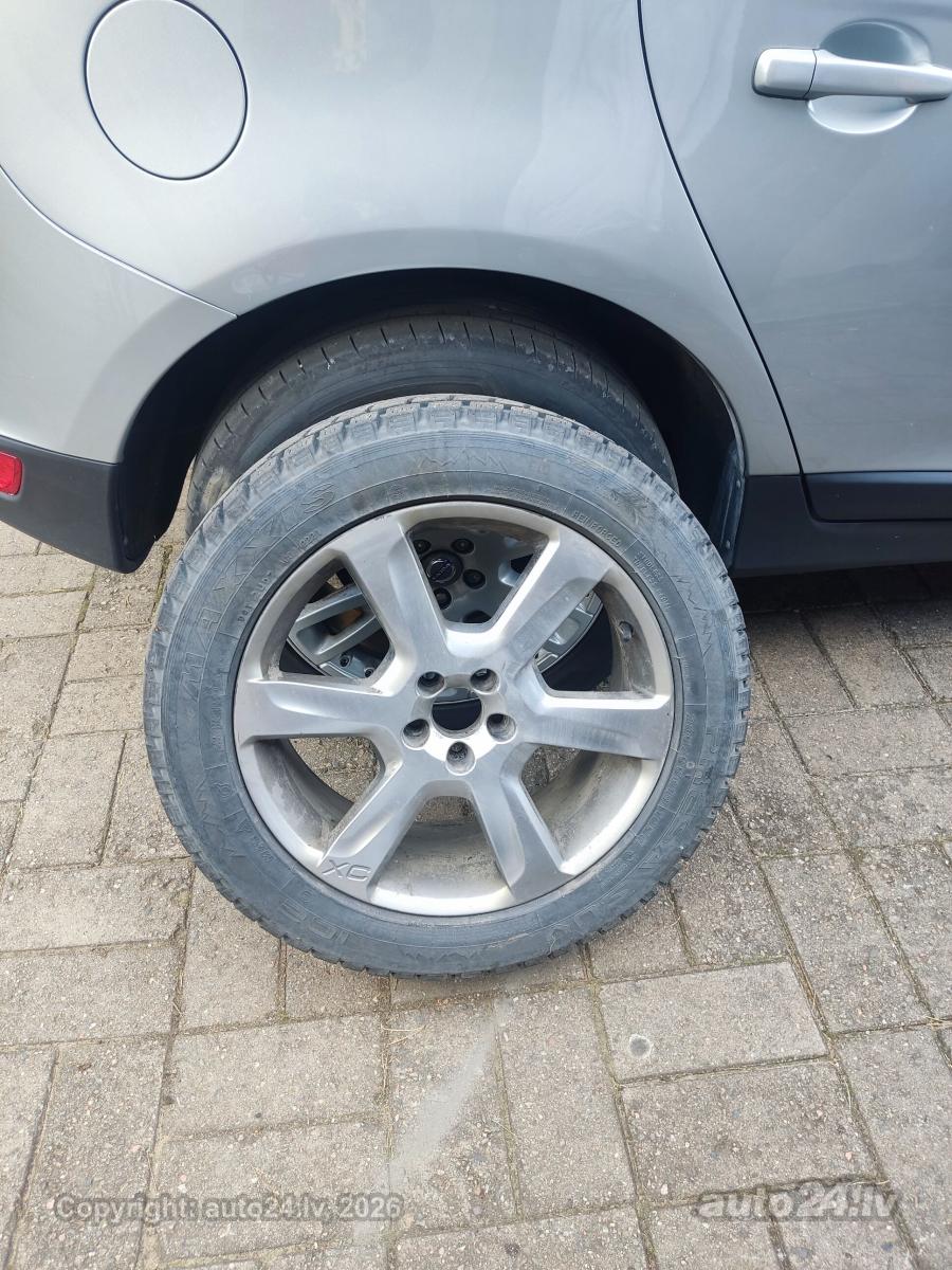 Volvo XC60 2012 in Tallinn, with an engine capacity of 2.40 L and mileage of 269 thousand km for 9500 €, photo 13 on AUTOMOTO.COM.LV