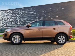 Volvo XC60 2012 in Jelgava, with an engine capacity of 2.40 L and mileage of 430 thousand km for 5500 €, photo 3 on AUTOMOTO.COM.LV