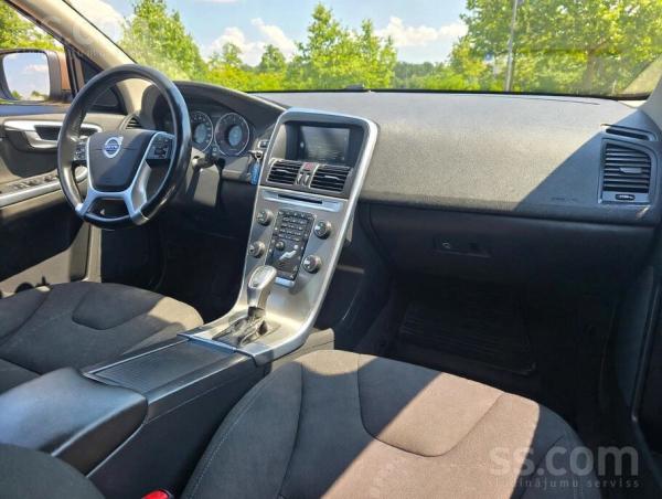 Volvo XC60 2012 Jelgava vietnē Volvo XC60 2012 Jelgava, ar dzinēja tilpumu 2.40 L un nobraukumu 430 tūkst. km par 5500 €, foto 7 vietnē AUTOMOTO.COM.LV