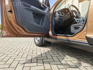 Volvo XC60 2012 in Jelgava, with an engine capacity of 2.40 L and mileage of 430 thousand km for 5500 €, photo 12 on AUTOMOTO.COM.LV