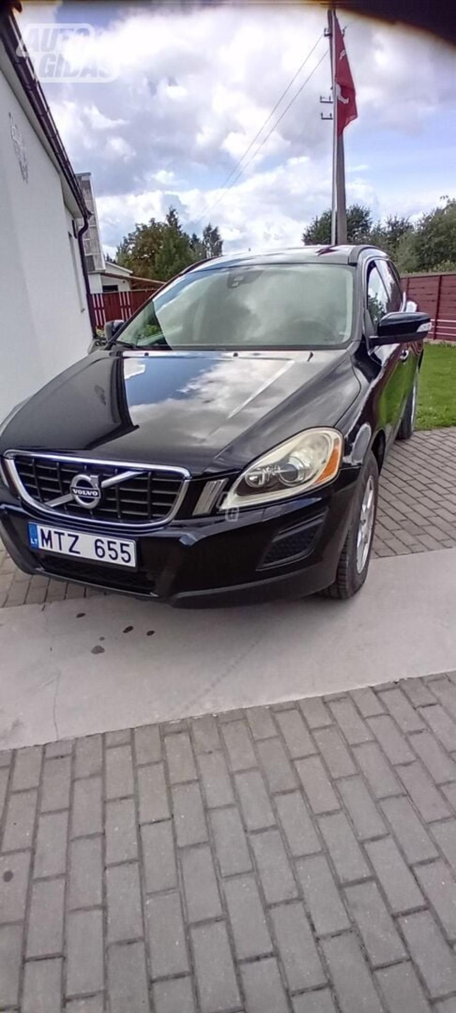Volvo XC60 2012 in Vilnius, with an engine capacity of 2.40 L and mileage of 344 thousand km for 8600 €, photo 4 on AUTOMOTO.COM.LV