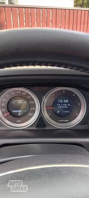 Volvo XC60 2012 in Vilnius, with an engine capacity of 2.40 L and mileage of 344 thousand km for 8600 €, photo 6 on AUTOMOTO.COM.LV