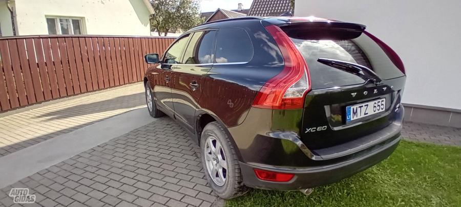 Volvo XC60 2012 in Vilnius, with an engine capacity of 2.40 L and mileage of 344 thousand km for 8600 €, photo 9 on AUTOMOTO.COM.LV